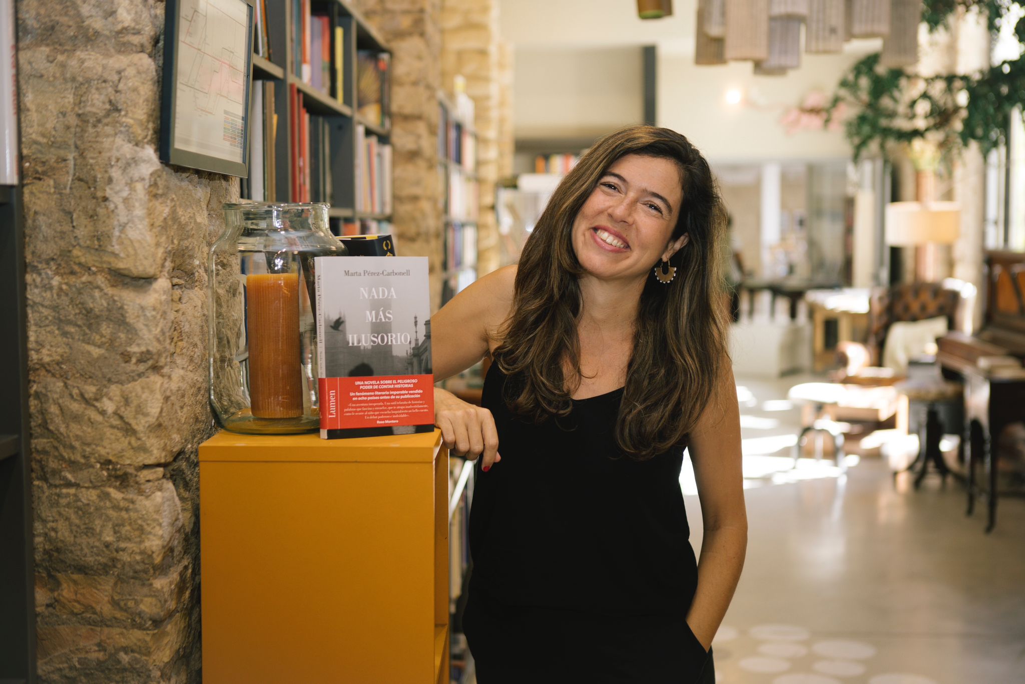 El poder de la ficción. Entrevista a Marta Pérez-Carbonell (Nada más ...